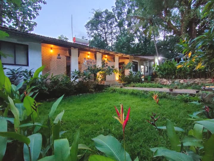 Rustic Insta-worthy Peaceful Resort Stay With 6bed - Matheran