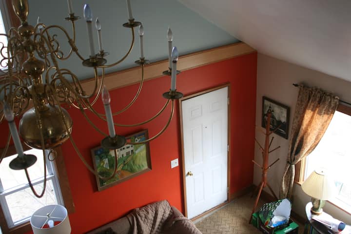 Cozy 1 Br & Loft Cottage: Lake Mich Dunes Wineries - Stevensville, MI