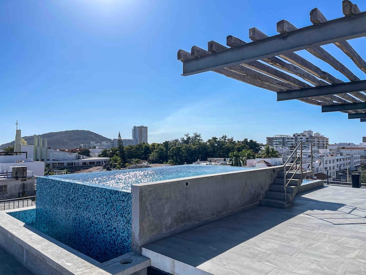 Lovely Apartment With Pool 4 Blocks From The Beach - Mazatlan