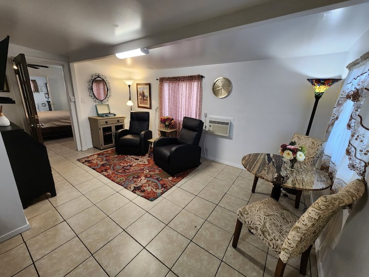 Clean And Comfortable - Bullhead City, AZ