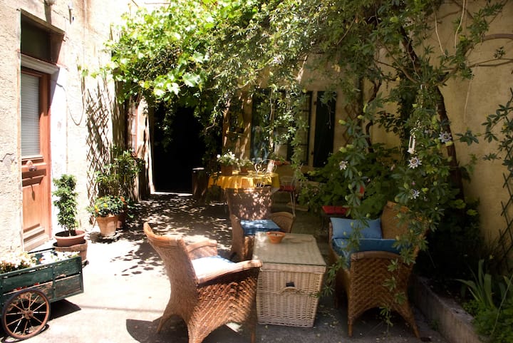 Chambre Confort Dans Maison Ancienne - Limoux