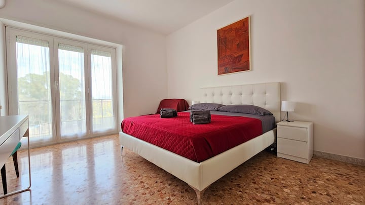 Gens Papiria House - 5 Min. Metro "Lucio Sestio" - Rome