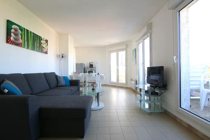 Superb Apartment With Terrace+view - ibis budget Nice Californie Lenval