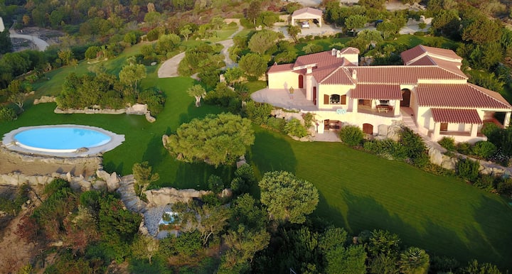Splendida Villa A Cala Brandinchi - San Teodoro, Sicily