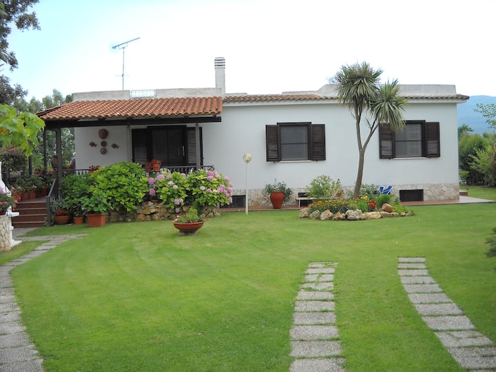 Magnifica Villa A 500 Mt Dal Mare - San Felice Circeo