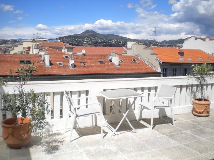 Plein Centre Avec Terrasse De 25 M2 - Nice