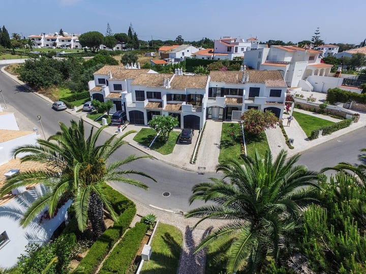 Townhouse Vila Monte - Porches