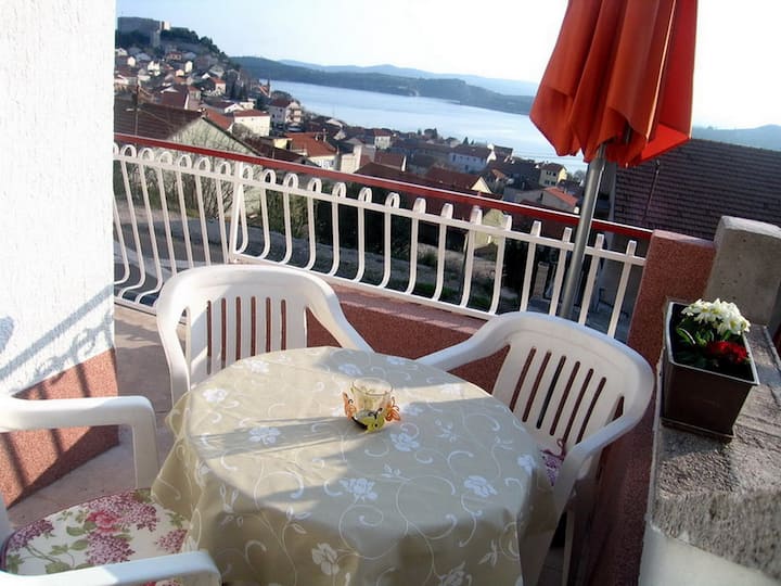 Apartment Madlena 2-4 Adult - Šibenik