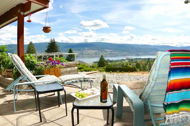 The Lake Vista Suite. Start With The View! - Summerland