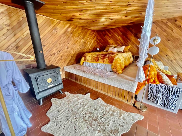 The Sunshine Cabin - A Quaint Guesthouse - Evergreen, CO