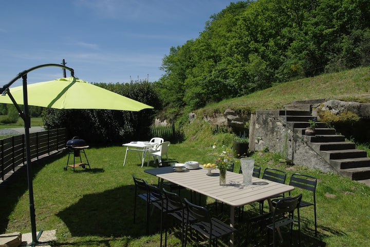 Grande Maison, Entre Lot Et Corrèze - Corrèze