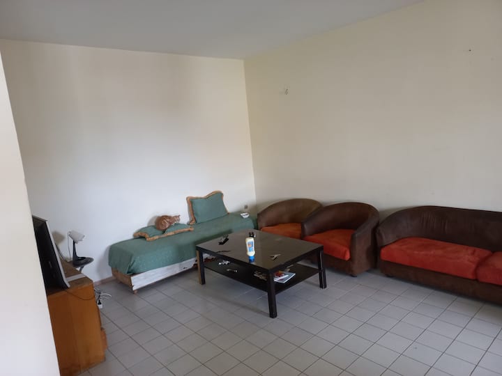 Une Chambre à Loué Avec Balcon Dans Un Appartement - Rabat