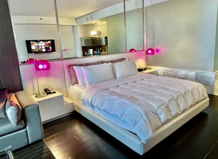 Lovely Studio In Hotel Bldg Setting W/pool& Gym - Golden Gate Hotel & Casino