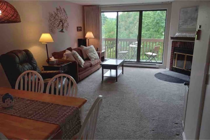 Windsor Hill Way Condo In Wvv, Nh Sleeps 6- 8 - Waterville Valley, NH