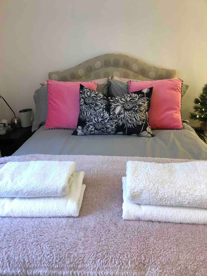 Double Bedroom Lymington New Forest National Park - Beaulieu