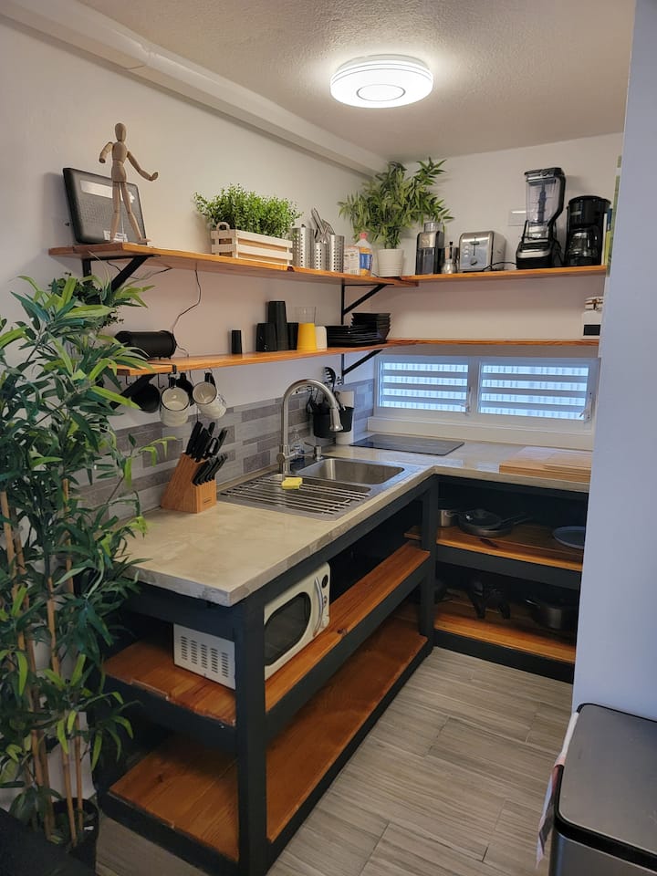 Beachfront Cabana - Pool - Privacy - Tennis - Gym - San Juan