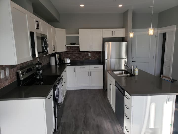 One Bedroom Apartment In A Trending Neighborhood - Kamloops