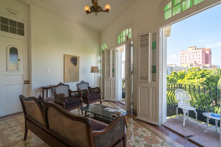 Old Havana Balcony - 2 Rooms Penthouse - Cuba