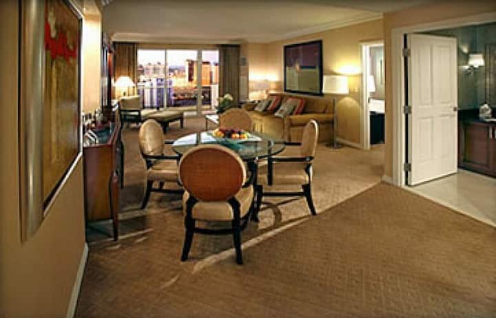 Mgm Vegas Strip 2rms+1.5bath+kitchen No Resortfee - Las Vegas, NV