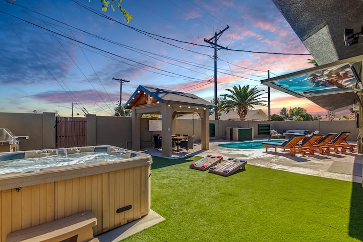 Minutes To Old Town 4bdr/3ba Sports Bar Game Room! - Scottsdale, AZ