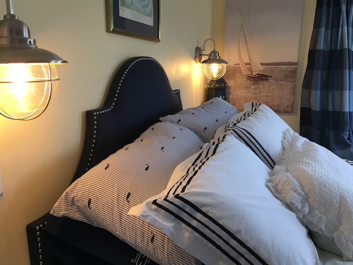 Cottage By The Sea
Seaside Retreat Ocean View - Wareham, USA