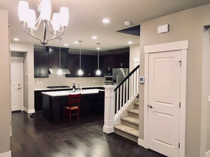 Entire Brand New House / Yard In Large Community - Snohomish, WA