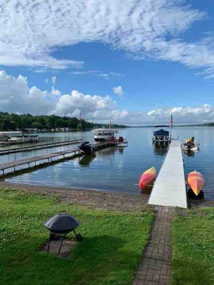 Conesus Lake House Rental 
“Bella Vita” - Livonia, NY