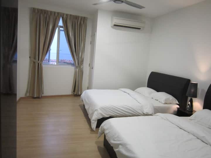 Wen'scozy 118 Family Home - Penang