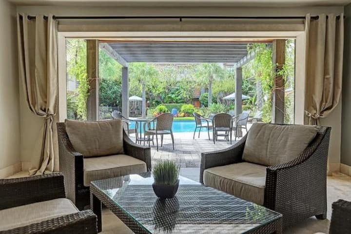 December Retreat | Premium Stay • Galleria Area - Bellaire, TX