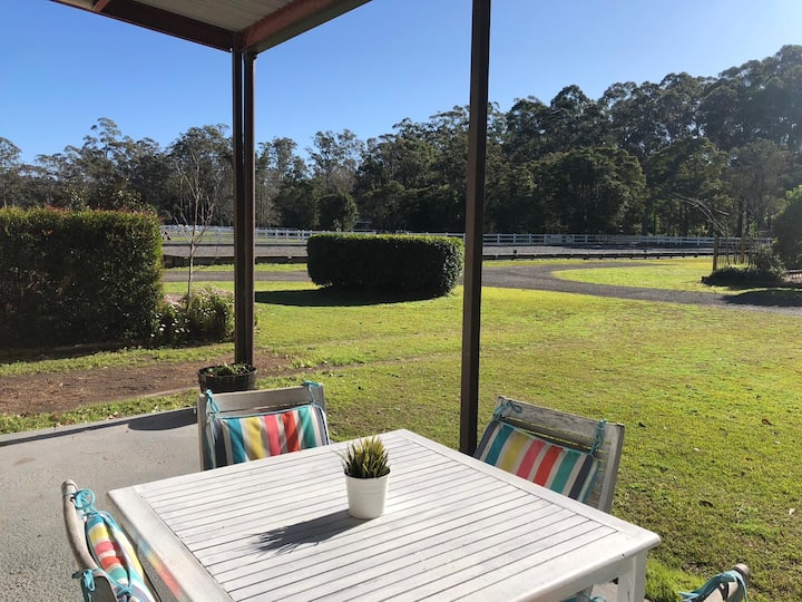 Spacious Cottage Getaway On Equine Property - 센트럴 코스트