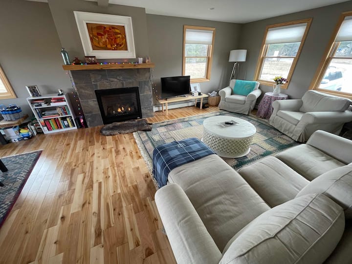 Immaculate Home With View! Near Mountains & Lakes! - Bethel, ME