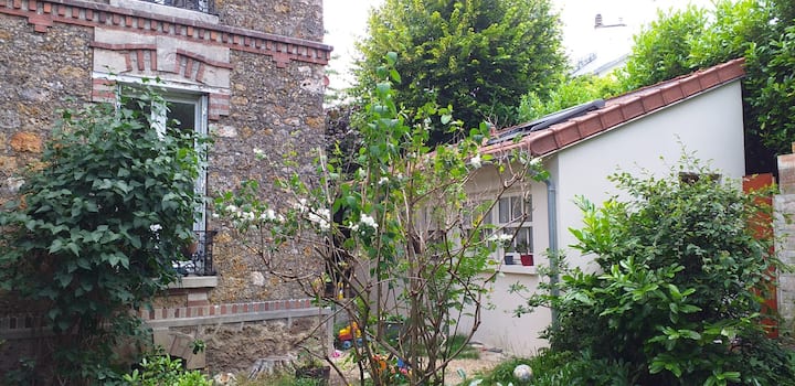Maisonnette Neuve Et Lumineuse Sur Jardin, Sceaux - Sceaux