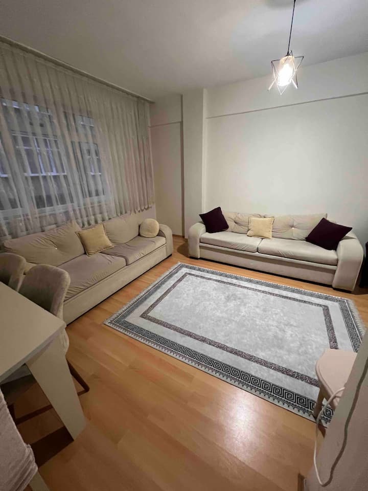 Apartment In A Perfect Location In ŞIrinevler - Istanbul