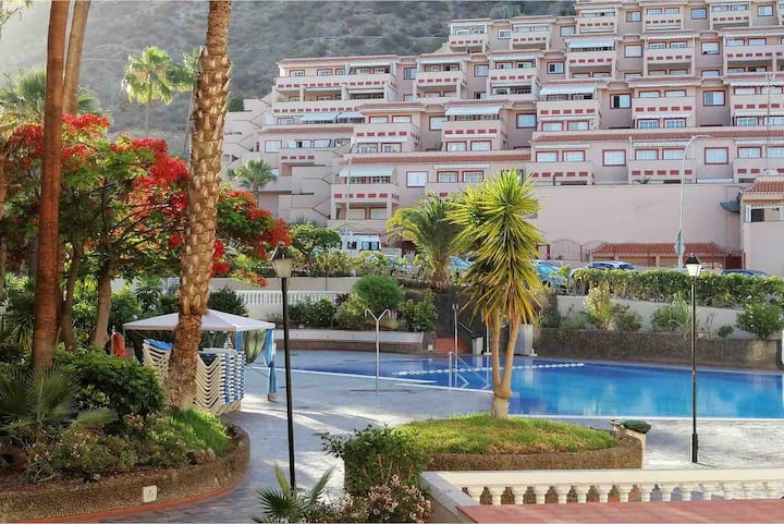 Pool View Studio At Wonderful Castle Harbour - Los Cristianos