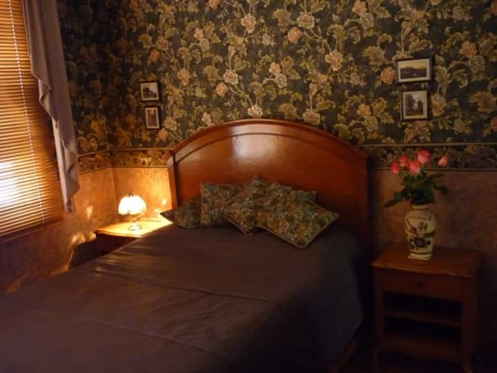 Room (Recámara) In English House - Pachuca