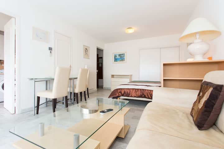 Appartement F1 Vue Mer - Vallauris