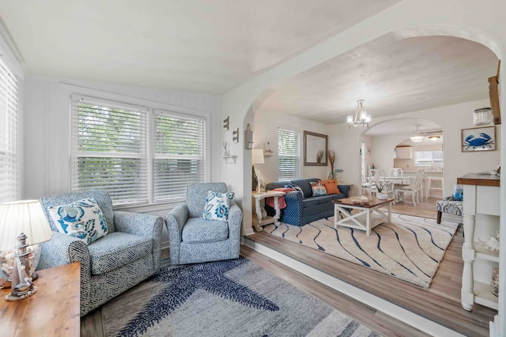 Beach Bungalow - 1 Block To Beach - Pets Welcome! - Norfolk, VA