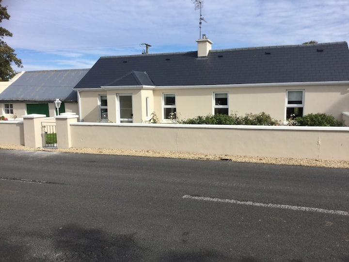 Enniscrone Cottage - Enniscrone