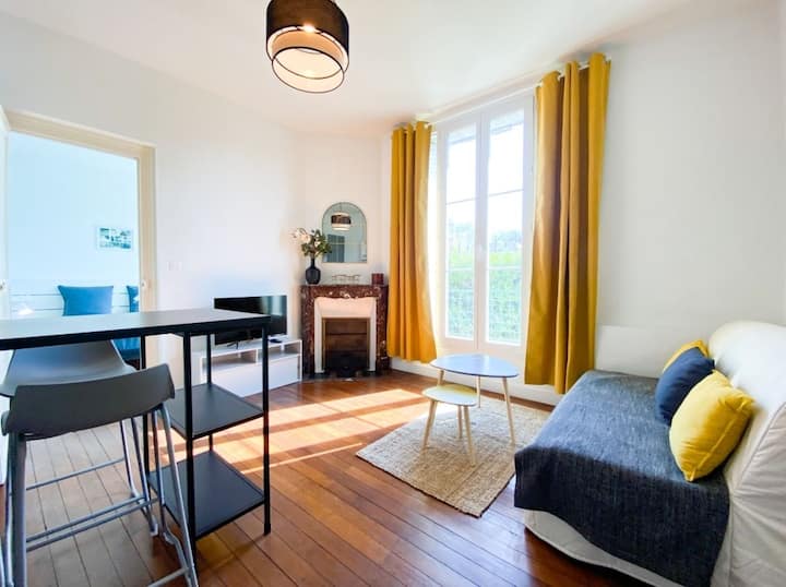 Le Cocon Citadin, Terrasse Couverte, Gare, Wifi Hd - Giverny