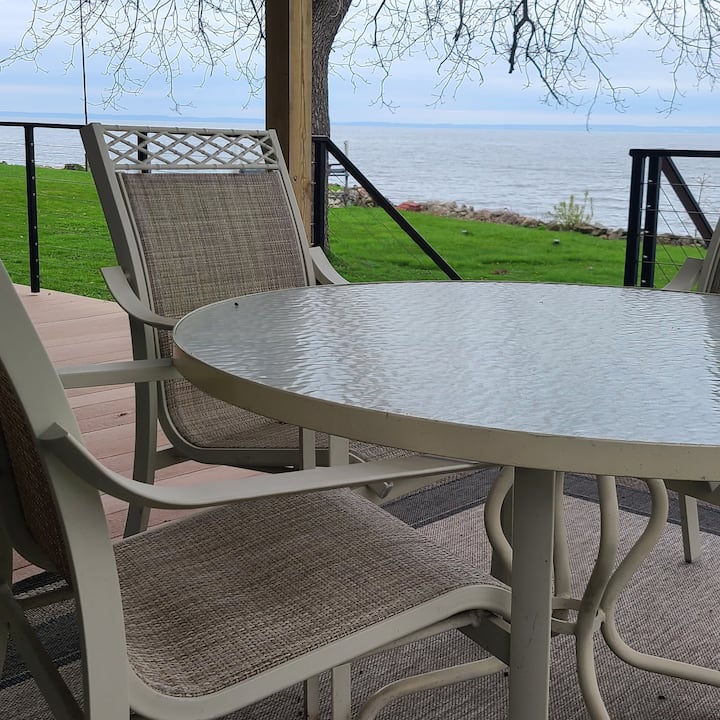 No Cleaning Fee-lake House On Libby Point, Oshkosh - Oshkosh, WI