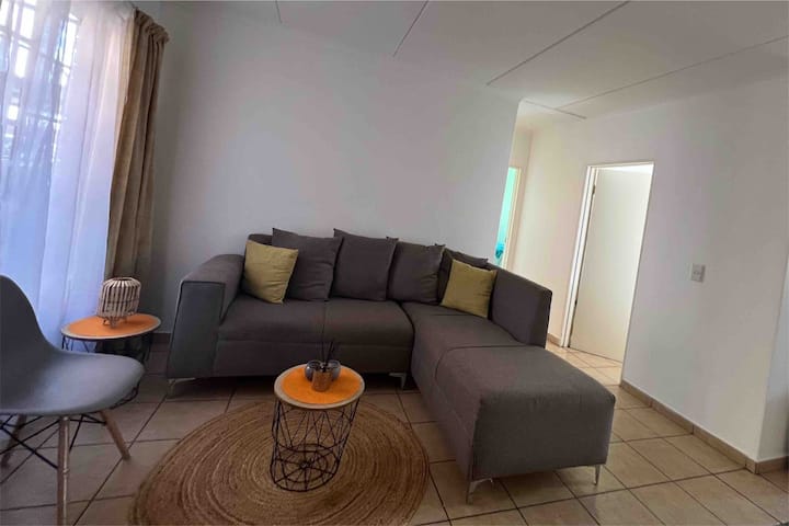 Lovely, Private And Reserved - Emalahleni