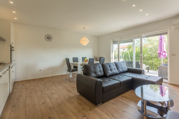 Apartment Nives - Pula