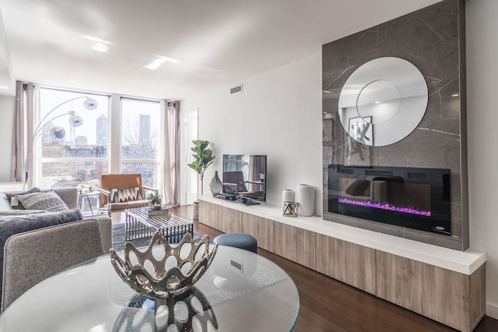 Central  2 Bed King West Free Parking Wi-fi - Toronto