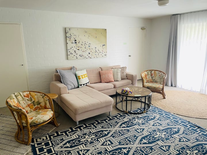 Beach Escape
Ground Floor Apartment.300m To Beach - Mudjimba