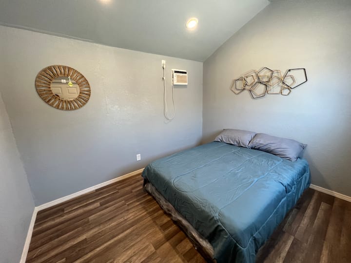 Unit #3 Walking Distance To The Nos Center. - Loma Linda, CA