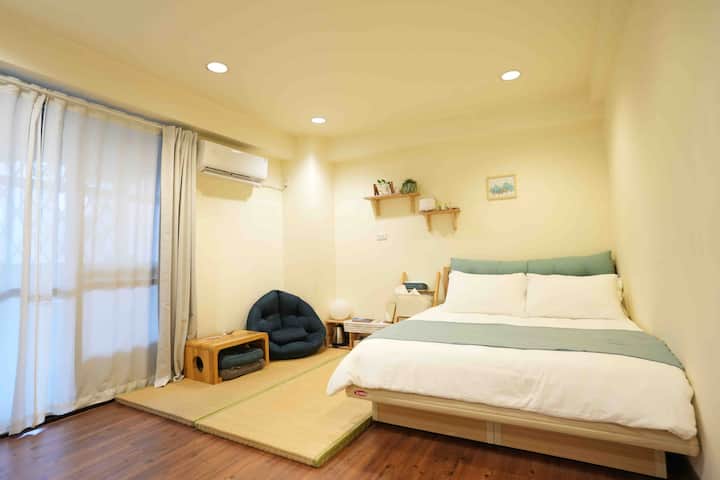 Xs&xl House # Sky Garden
下樓就是西門町^^ - Taiwan