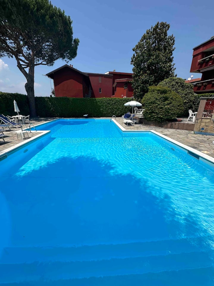 Apartment With Swimming Pool - Verbania