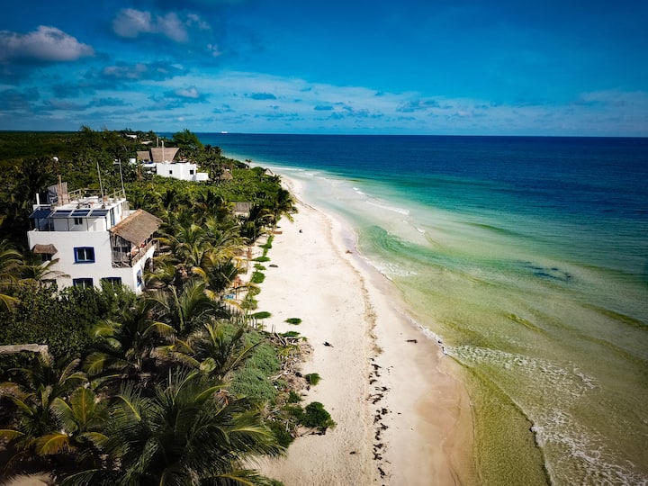 Large Beach House For Rent - Lake Travis