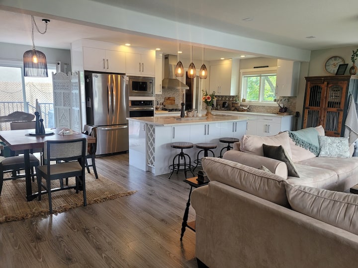 Calgary Furnished Monthly Rentals and Extended Stays | Airbnb