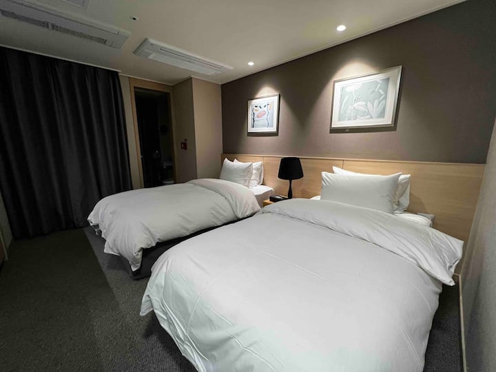 진주호텔 혁신도시 최고의 숙소 - 상대동